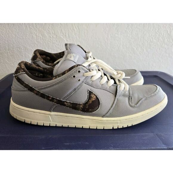 Nike | Shoes | Nike Sb Dunk Low Wolf Grey Digi Camo Mens Sneakers Size ...